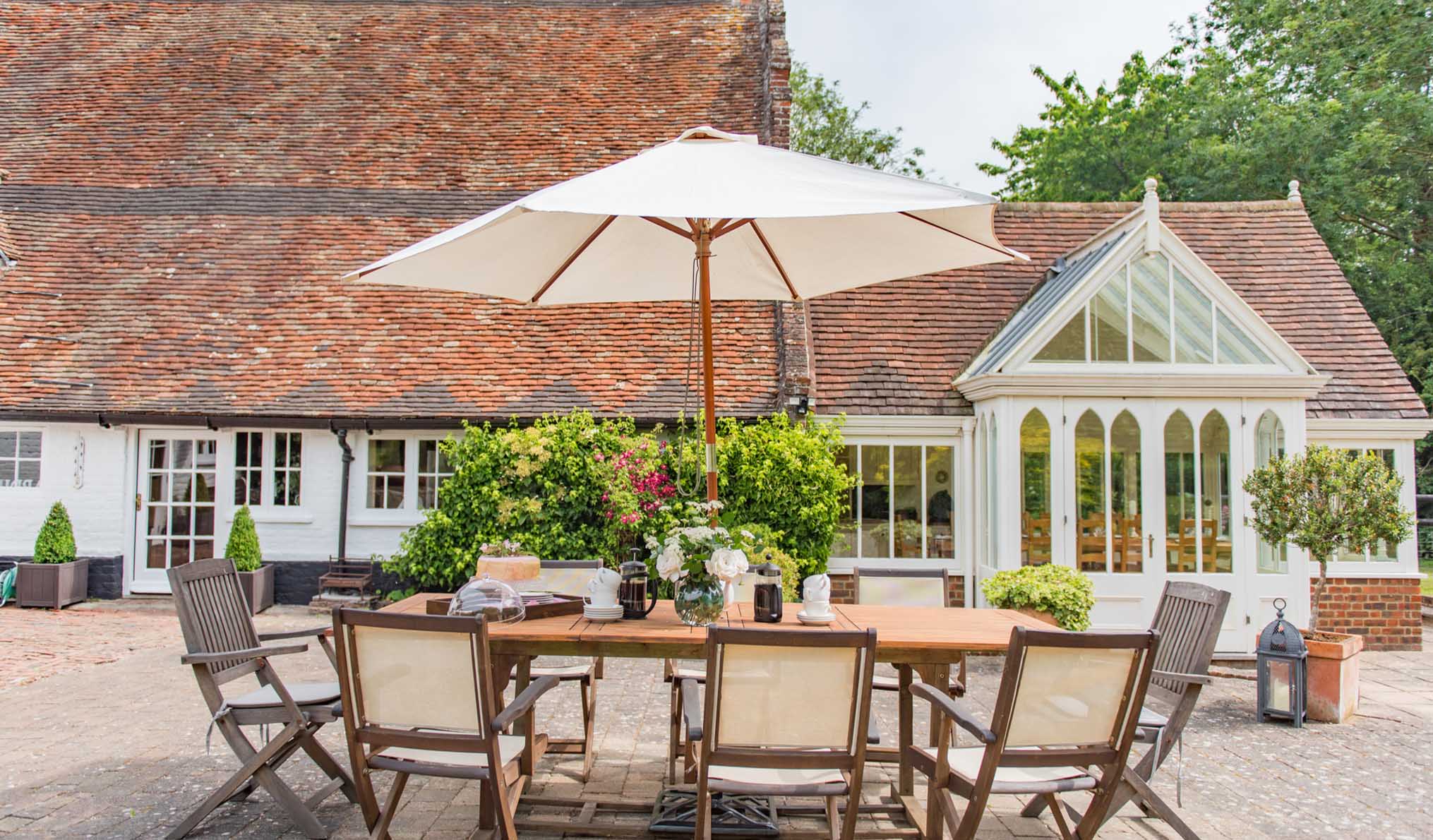 Large Holiday Cottages in Kent & Sussex | Bloom Stays