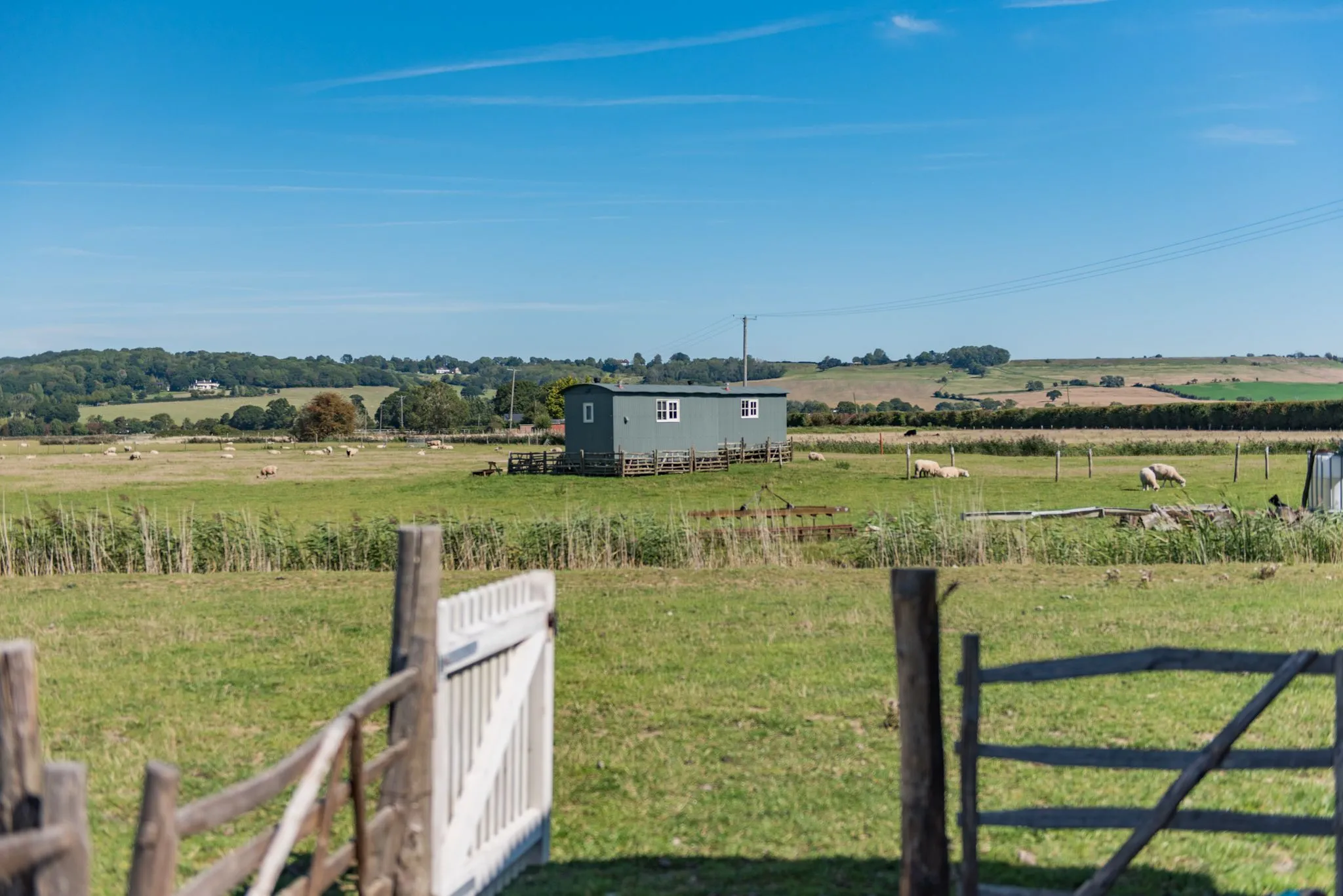 The Romney Shepherd's Hut, Romney Marsh - Bloom Stays
